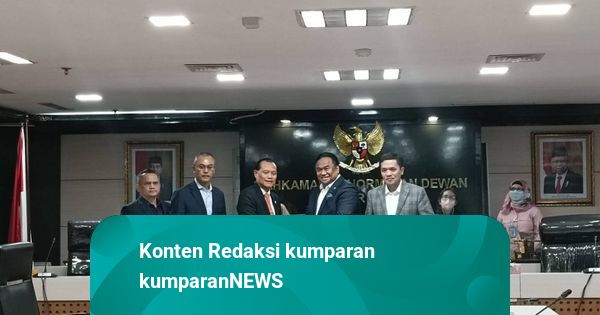 Komjen (Purn) Adang Daradjatun Kini Duduk Jadi Ketua MKD DPR | kumparan.com